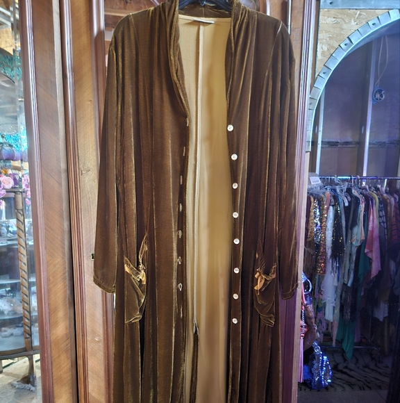 Homefrocks | Jackets & Coats | Stunning Velvet Duster Coat | Poshmark
